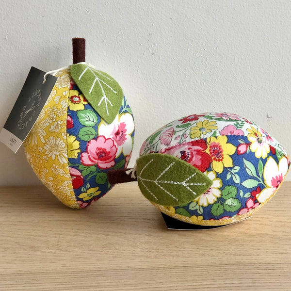 Liberty Pincushion Lemon Heirloom - country clothesline