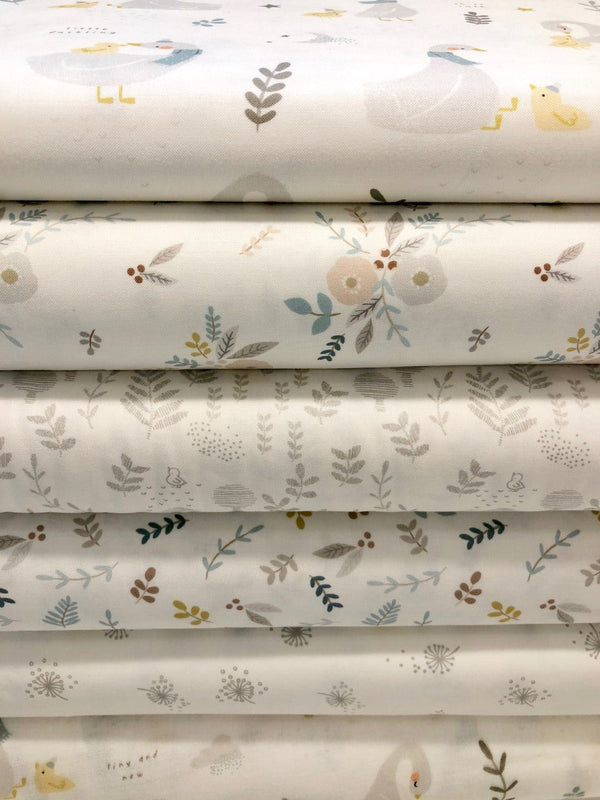 Little Ducklings Moonlight White - country clothesline